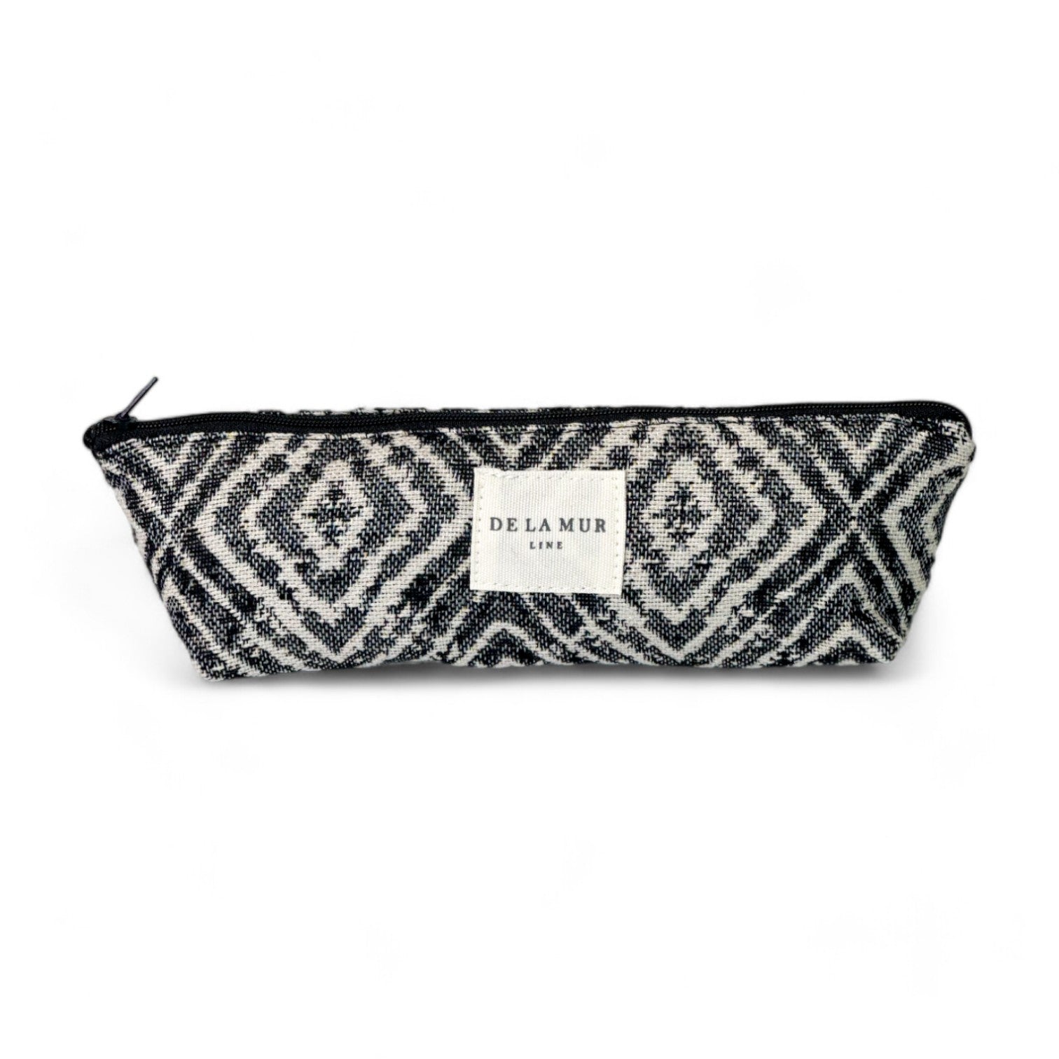Ria Case – De la Mur Line
